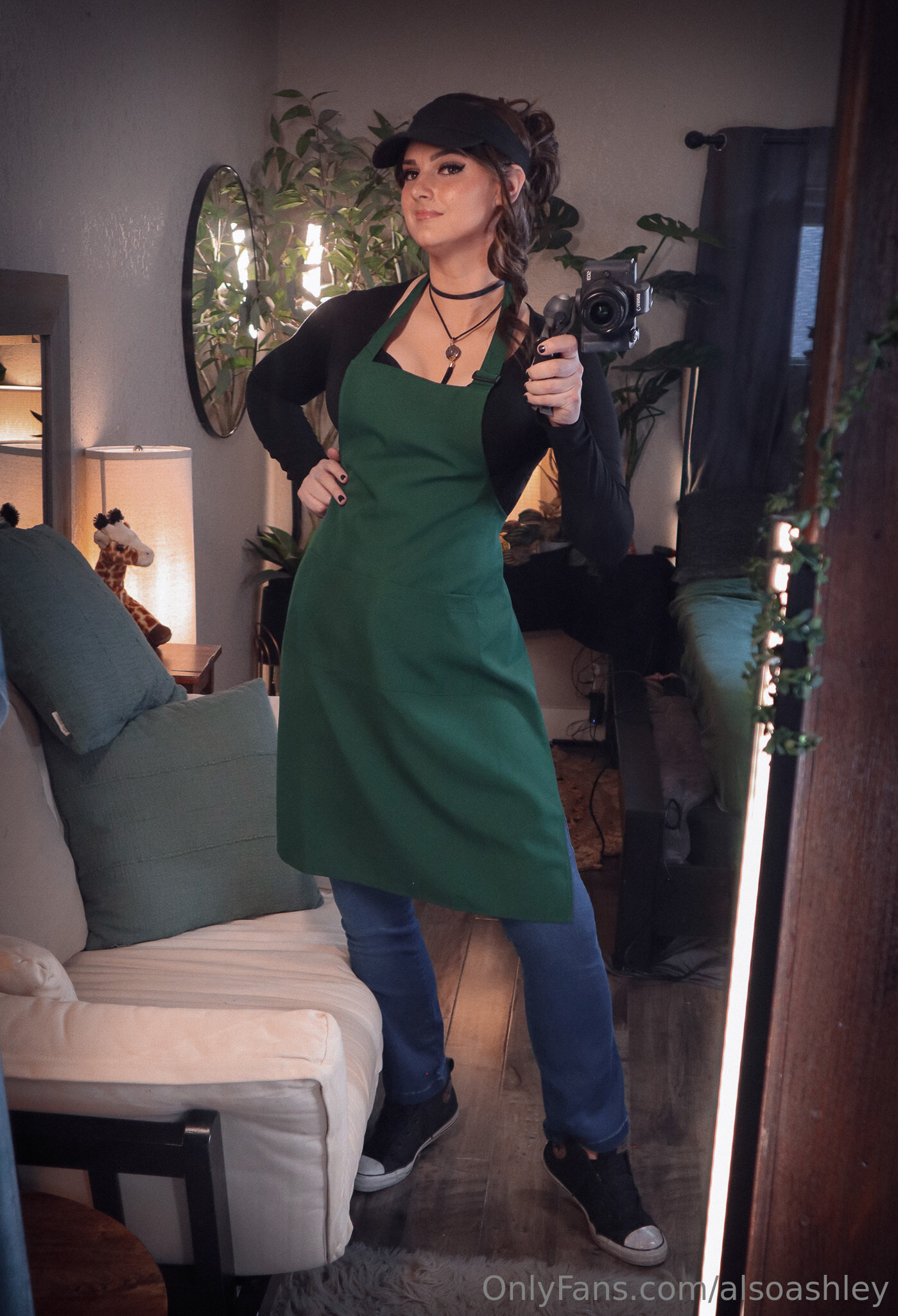 The Barista Set The Duality Of Ashley 😜 This Set Was Pr By Alsoashley From Onlyfans